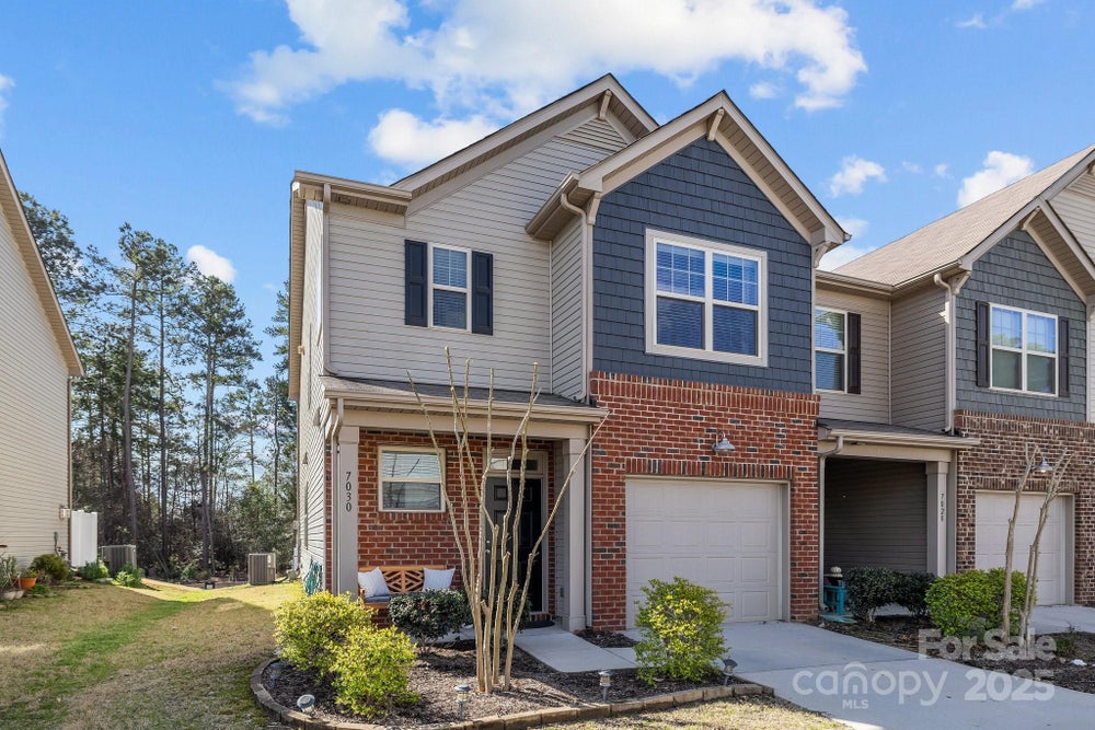 7030 Baldcypress Terrace, Fort Mill, SC 29707 - MLS# 4234929 - Coldwell ...