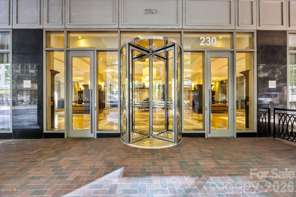 230 S Tryon Street #908, Charlotte, NC 28202 - MLS# 4314405 - Coldwell ...