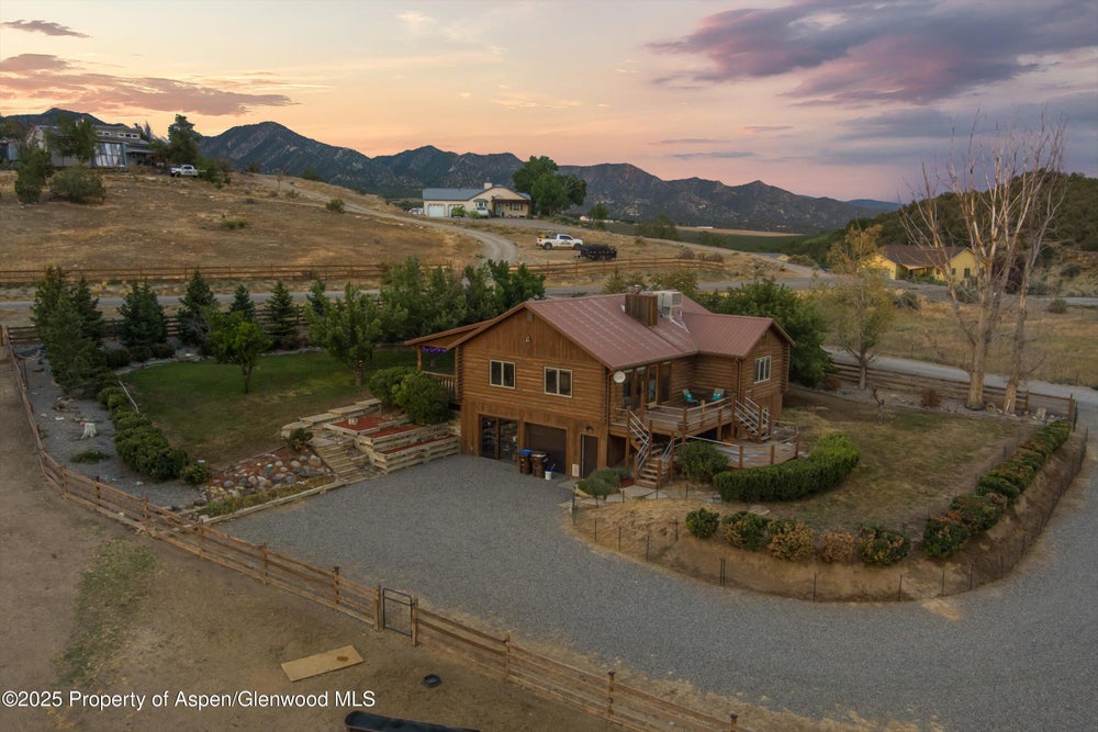 353 E Vista Drive, Silt, CO 81652 - MLS# 189433 - Coldwell Banker