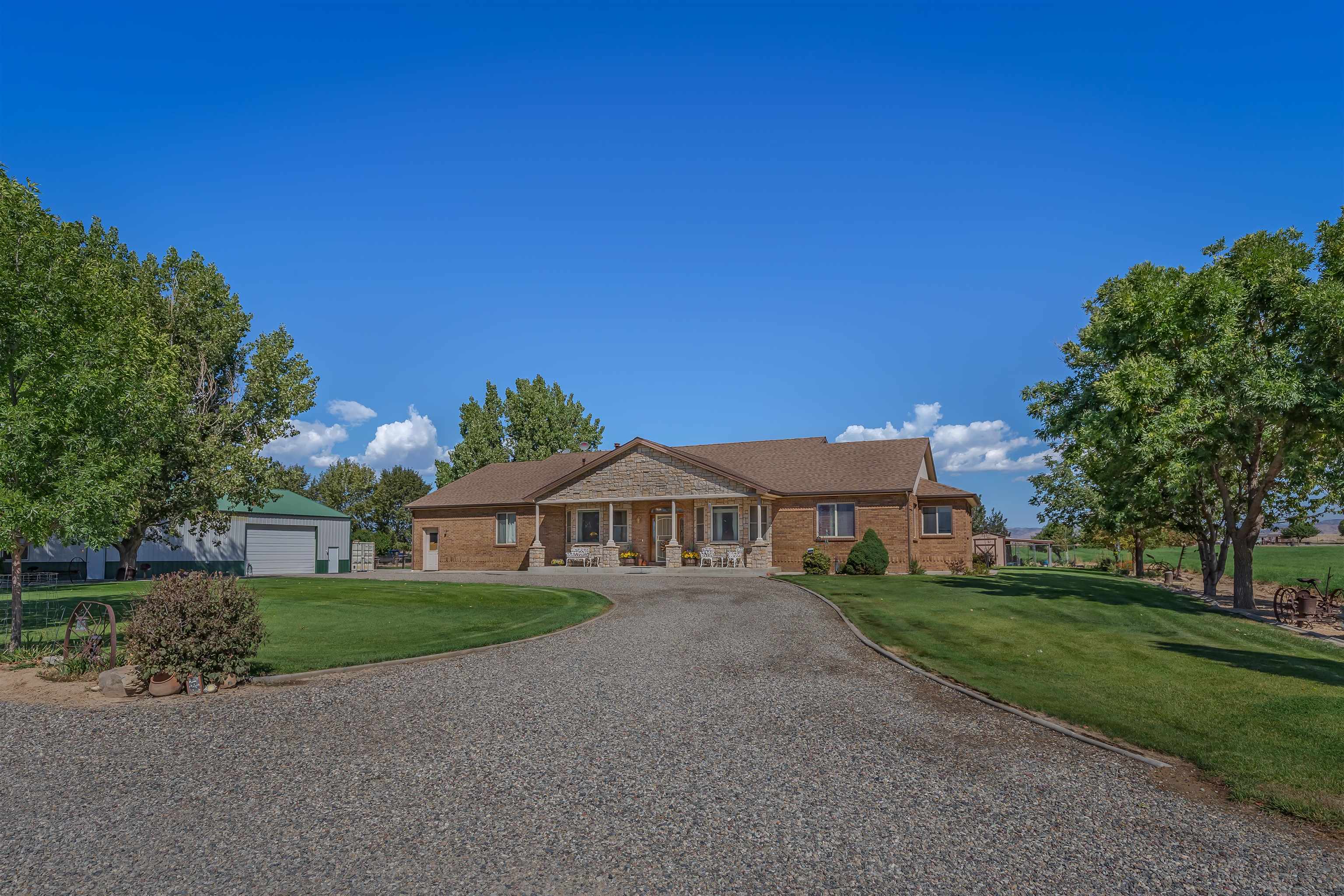 1821 12 Road, Loma, CO 81524 - MLS# 20215112 - Coldwell Banker