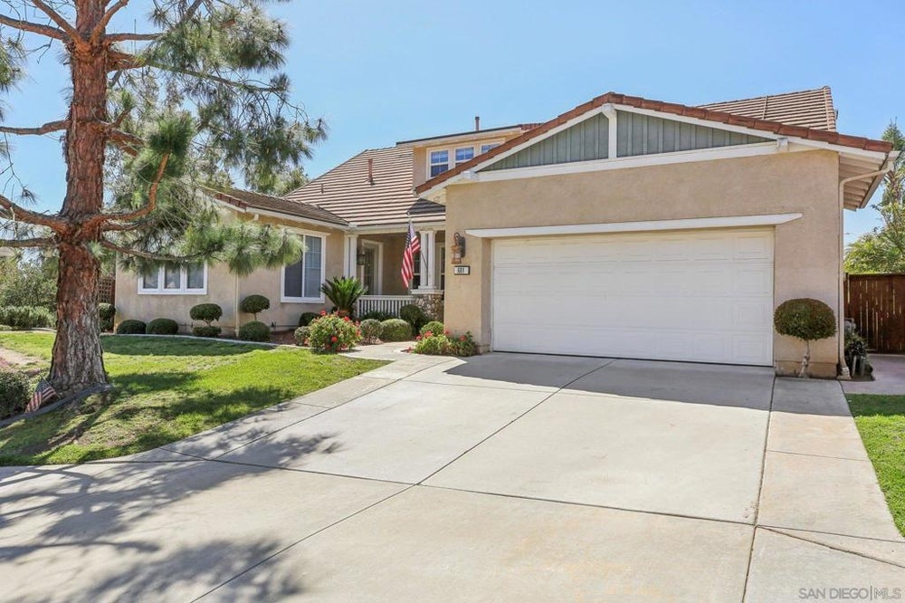 601 S Hidden Trails Rd, Escondido, CA 92027 - MLS# 250021107SD ...