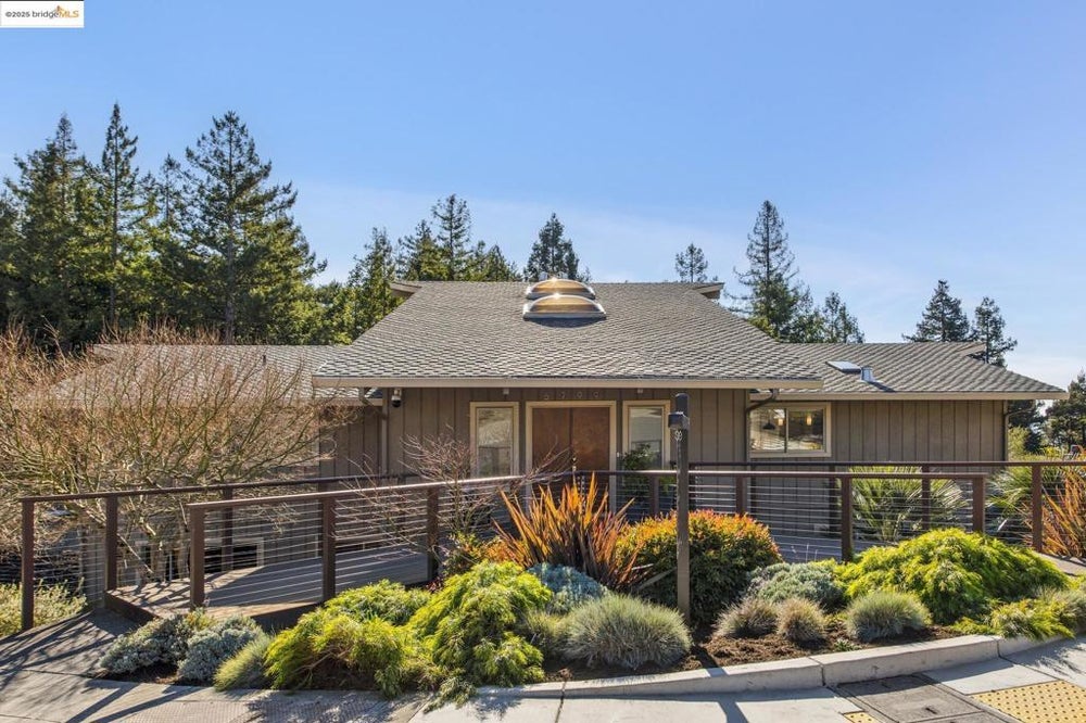 5799 Balmoral Dr, Oakland, CA 94619 - MLS# 41081592 - Coldwell Banker
