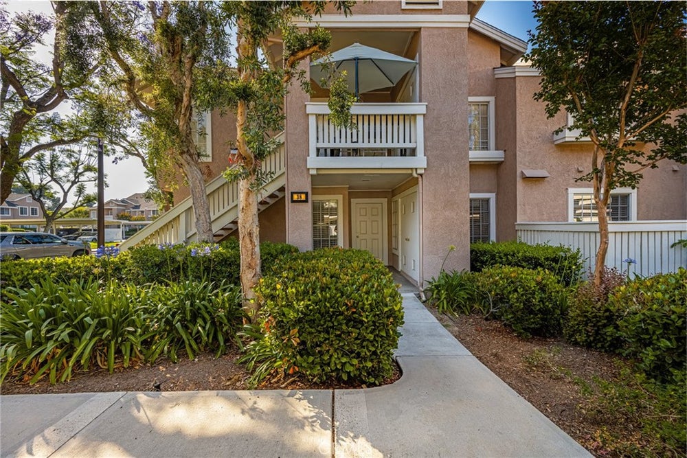 38 Woodleaf, Irvine, CA 92614 - MLS# OC25126156 - Coldwell Banker