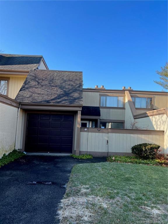 85 Viscount Drive #4D, Milford, CT 06460 - MLS# 170574996 - Coldwell Banker