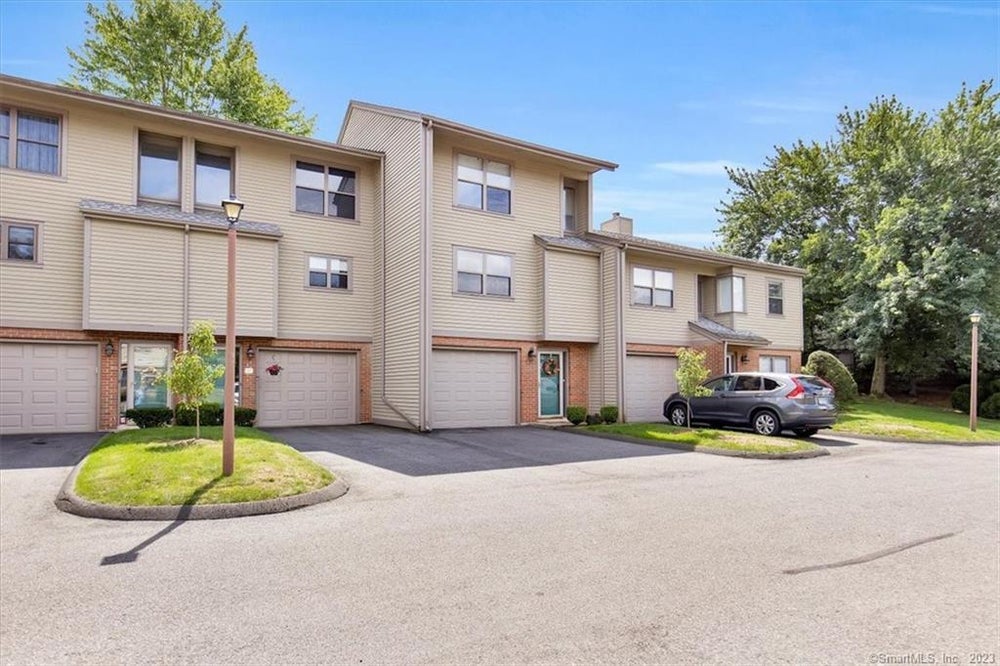 117 Metacomet Drive #117, Meriden, CT 06450 - MLS# 170595083 - Coldwell ...