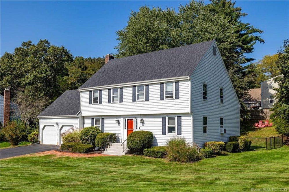 10 Belle Woods Drive, Glastonbury, CT 06033 - MLS# 170601462 - Coldwell ...