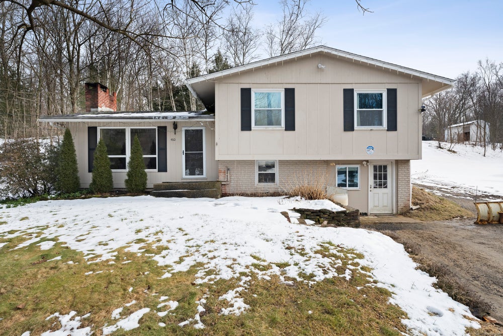 460 East Cotton Hill Road, New Hartford, CT 06057 - MLS# 24001304 ...