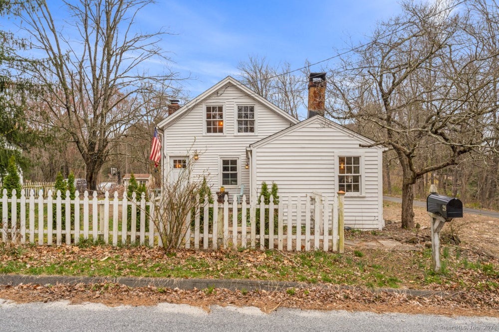 29 Cherry Street, Newtown, CT 06482 - MLS# 24008016 - Coldwell Banker