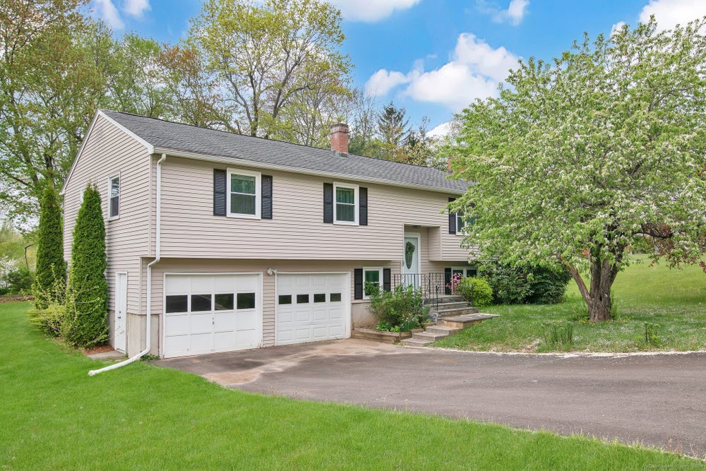 15 Winthrop Road, Windsor, CT 06095 - MLS# 24015111 - Coldwell Banker