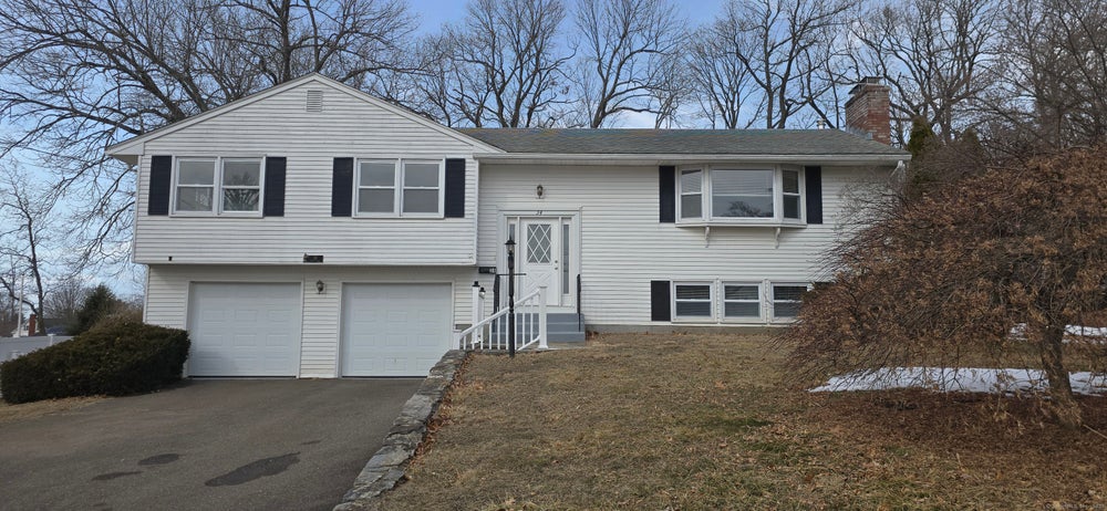 34 Robert Road, Manchester, CT 06040 - MLS# 24076478 - Coldwell Banker