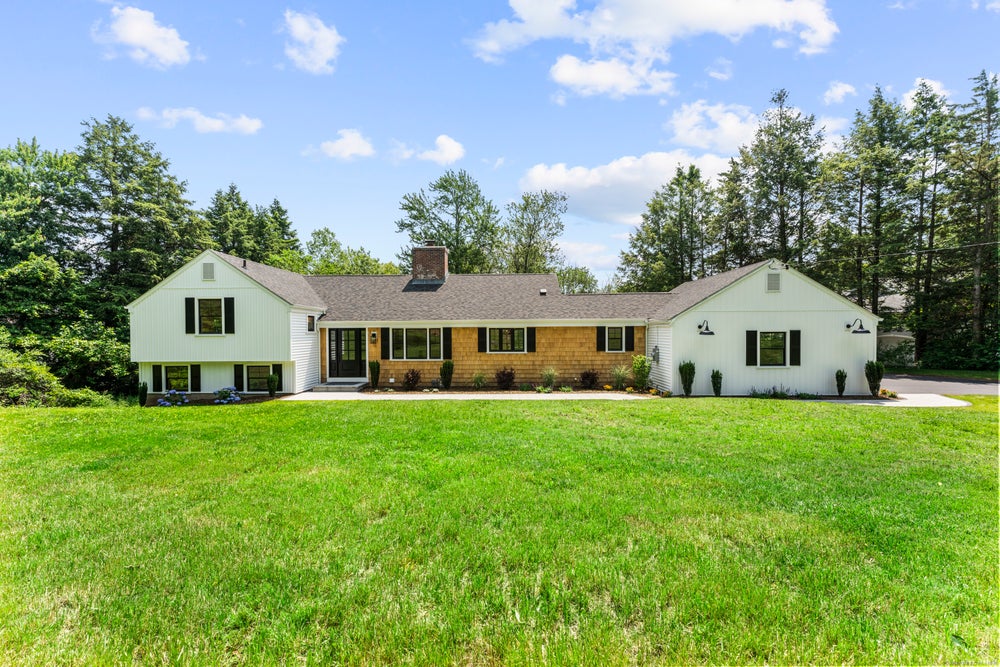 193 Stoner Drive, West Hartford, CT 06107 - MLS# 24100704 - Coldwell Banker
