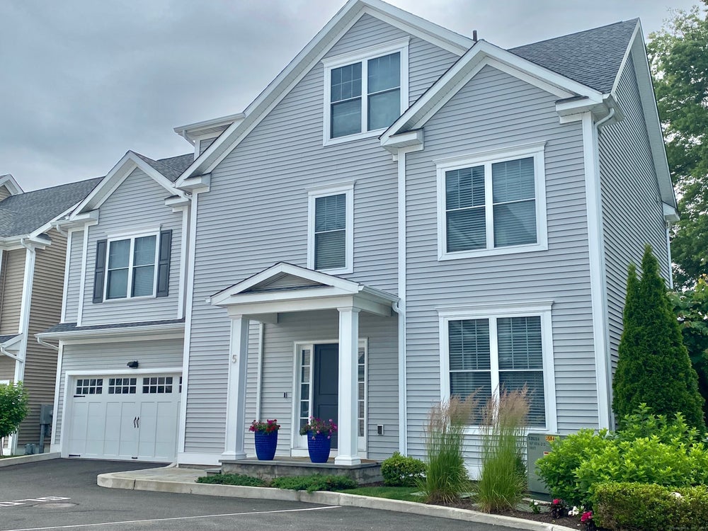 159 Colonial Road #5, Stamford, CT 06906 - MLS# 24104272 - Coldwell Banker