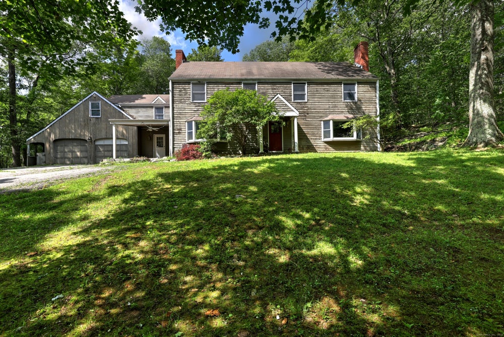 22 East Woods Road, Roxbury, CT 06783 - MLS# 24110062 - Coldwell Banker