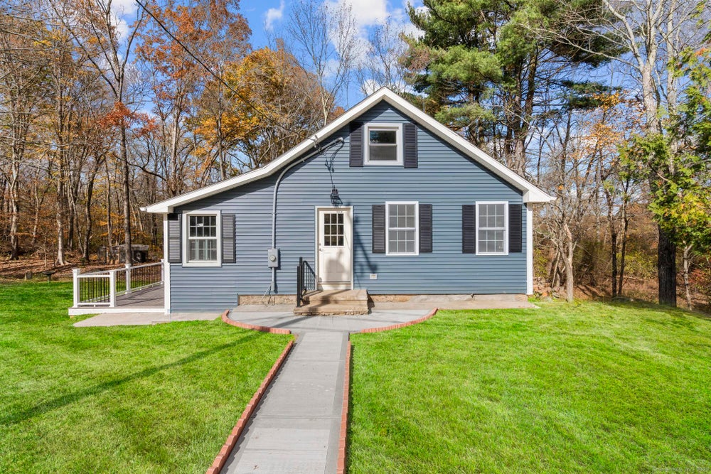 15 Towner Lane, Oxford, CT 06478 - MLS# 24134596 - Coldwell Banker