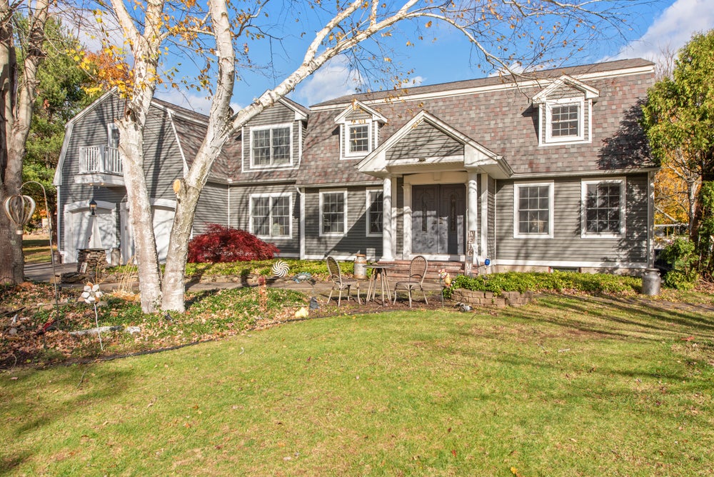 5 Race Track Hollow, Middlefield, CT 06455 - MLS# 24138473 - Coldwell ...