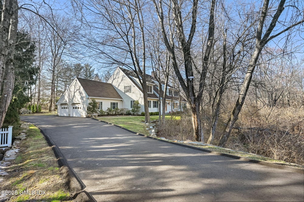 7 Roberta Lane, Greenwich, CT 06830 - MLS# 122333 - Coldwell Banker