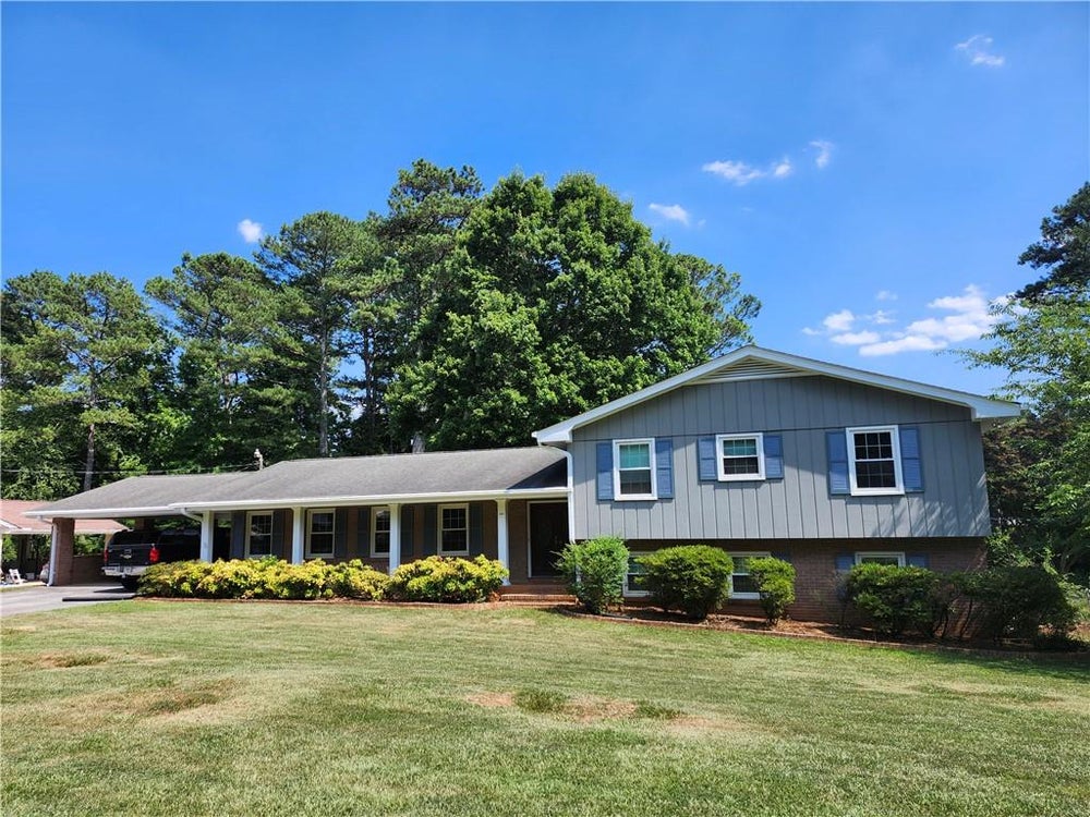 5046 Fox Forest Drive Sw, Lilburn, GA 30047 - MLS# 7418847 - Coldwell ...