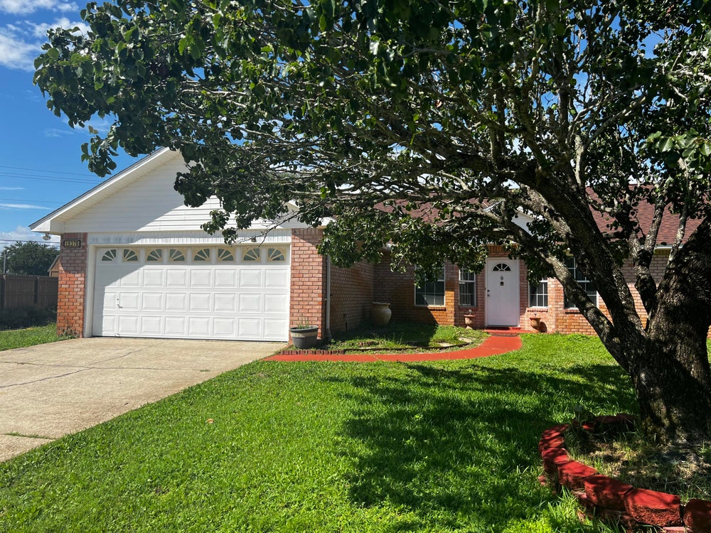 1937 Jessica Way, Navarre, FL 32566 - MLS# 961457 - Coldwell Banker