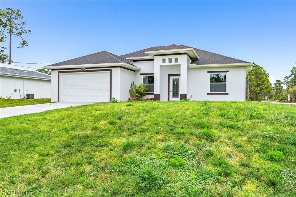 727 Ferndale Avenue S, Lehigh Acres, FL 33974 - MLS# 224048614 ...