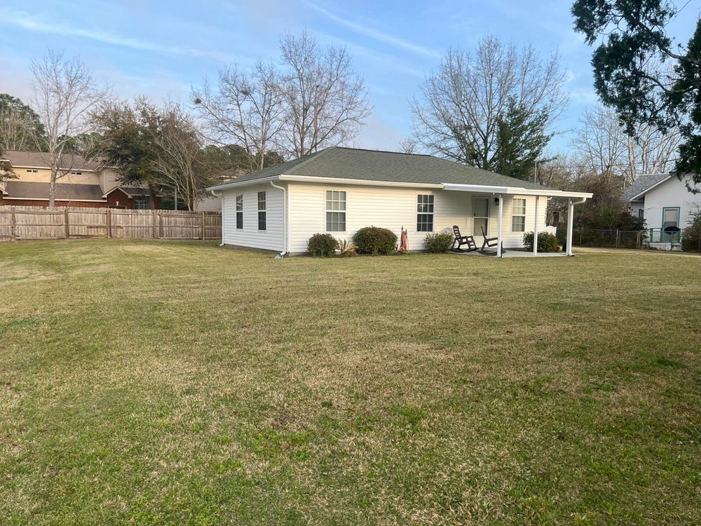 2156 Janet Street, Navarre, FL 32566 - MLS# 971303 - Coldwell Banker