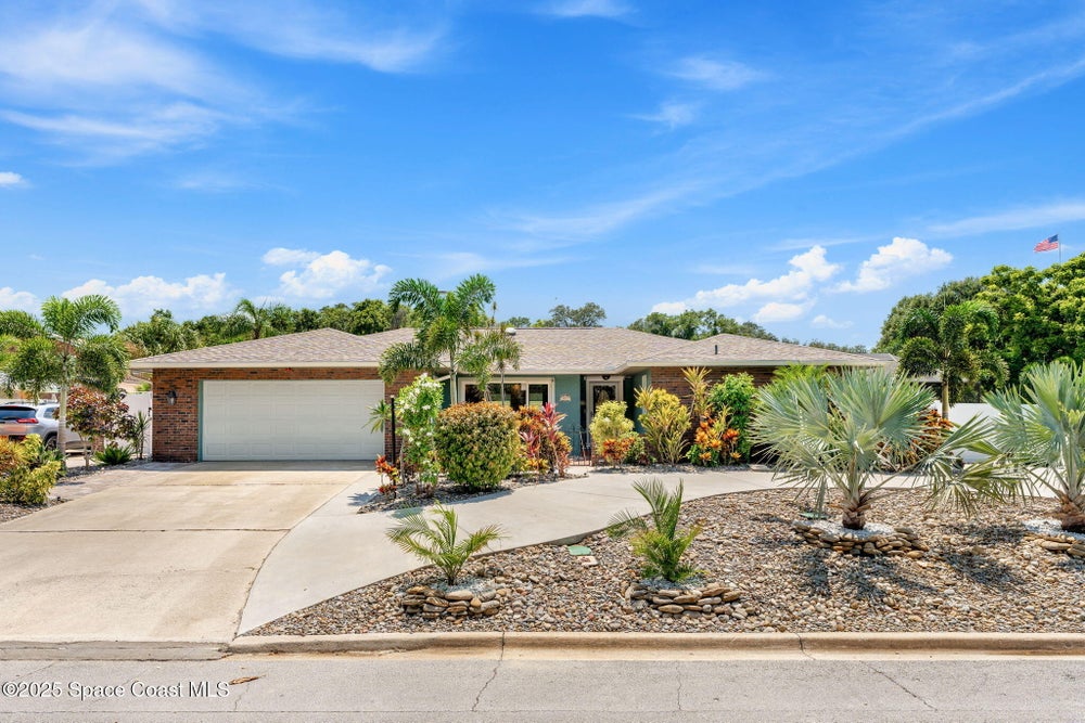 3217 Nottingham Lane, Cocoa, FL 32926 - MLS# 1051968 - Coldwell Banker