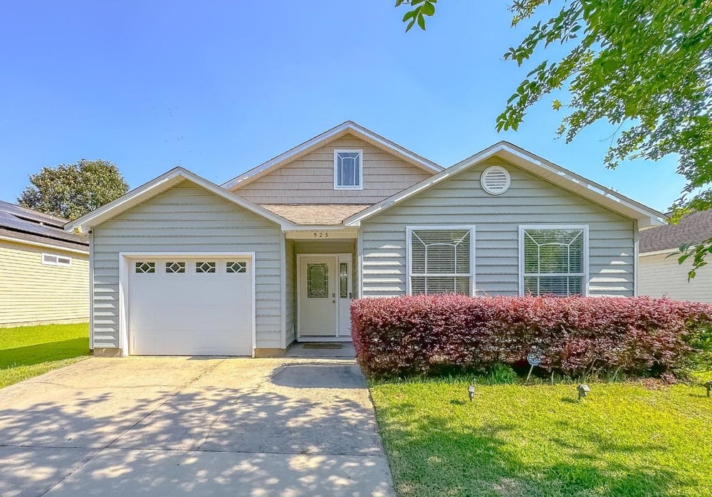 523 Brooke Hampton Drive, Tallahassee, FL 32311 - MLS# 374714 ...