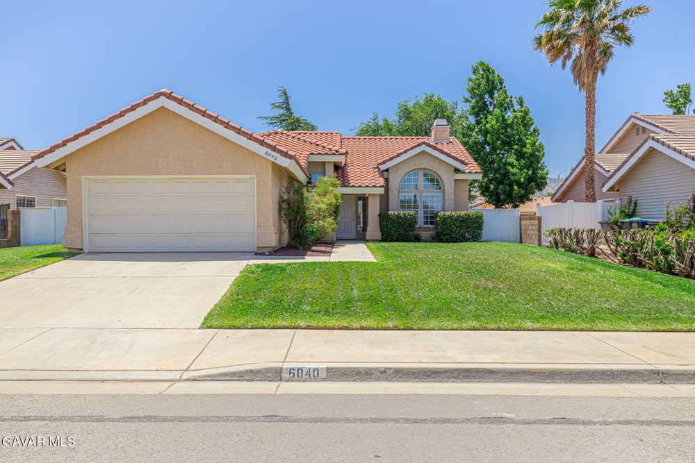 6040 Caleche Road, Quartz Hill, CA 93536 - MLS# 25004810 - Coldwell Banker