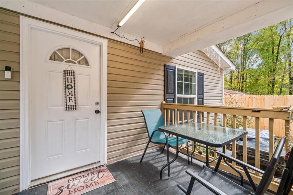 1007 Locke Drive, Dalton, GA 30721 - MLS# 131282 - Coldwell Banker