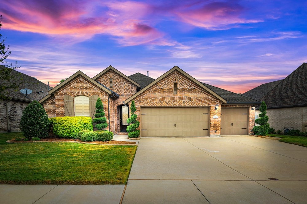 2300 Watermark Place, Mckinney, TX 75071 - MLS# 20428780 - Coldwell Banker