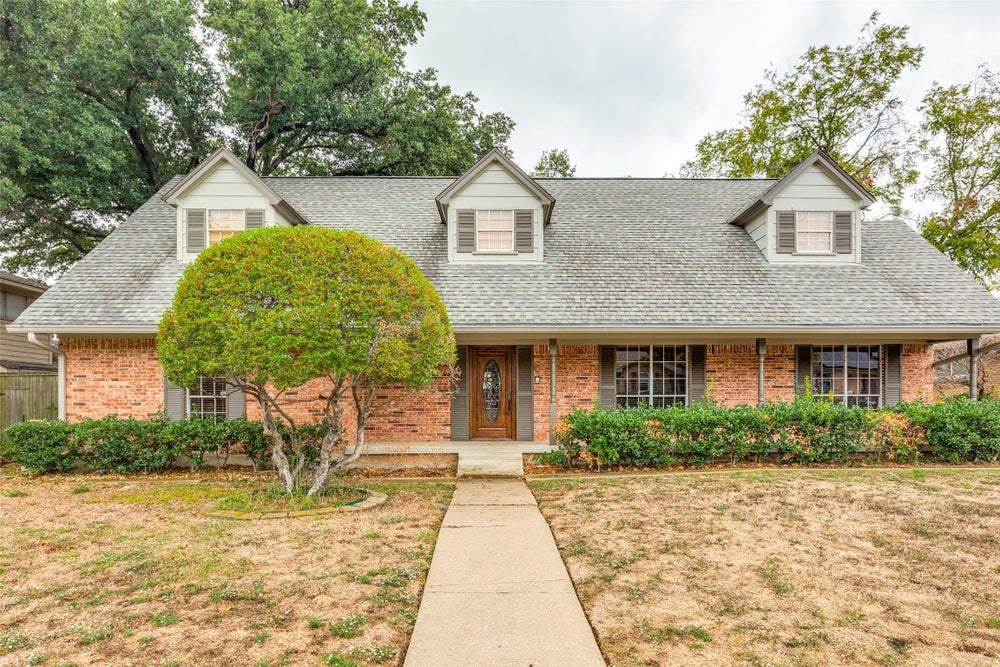 1417 Lamp Post Lane, Richardson, TX 75080 - MLS# 20534459 - Coldwell Banker