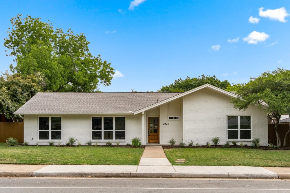 4921 Harvest Hill Road, Dallas, TX 75244 - MLS# 20587006 - Coldwell Banker