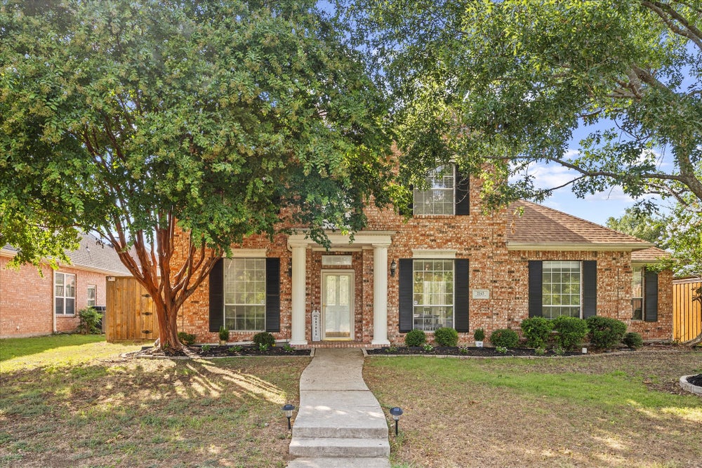 2145 Country Club Drive, Plano, TX 75074 - MLS# 20685335 - Coldwell Banker