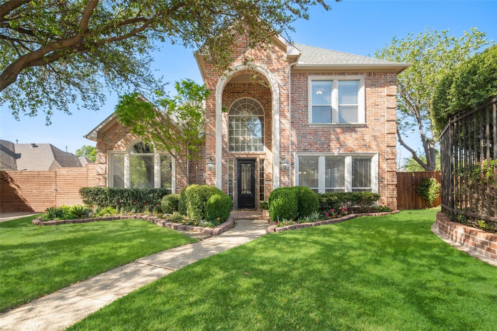 6401 Brandon Court, Plano, TX 75093 - MLS# 20783656 - Coldwell Banker