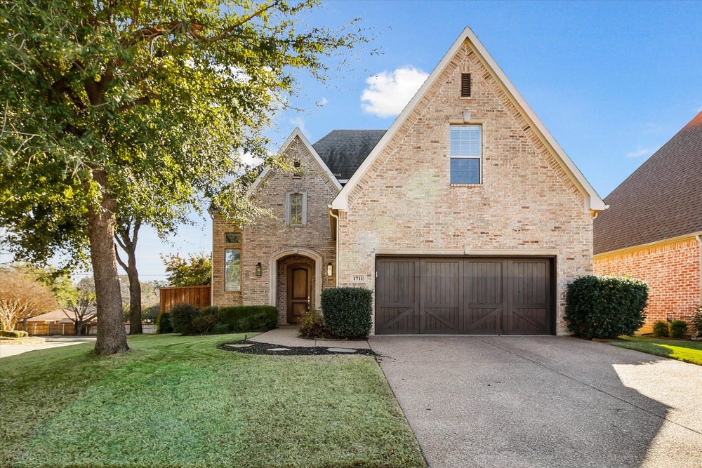1711 Brook Meadow Court, Grapevine, TX 76051 - MLS# 20807755 - Coldwell ...