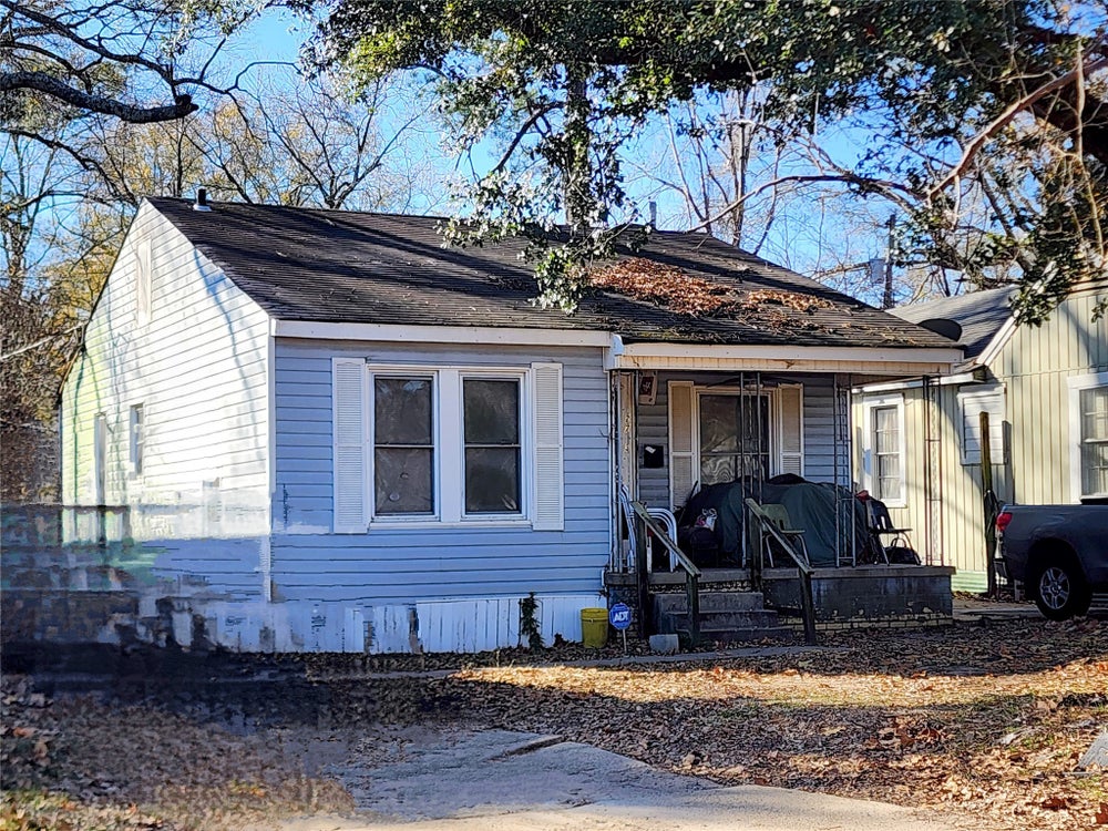 2723 Lindholm Street, Shreveport, LA 71108 - MLS# 20824276 - Coldwell ...