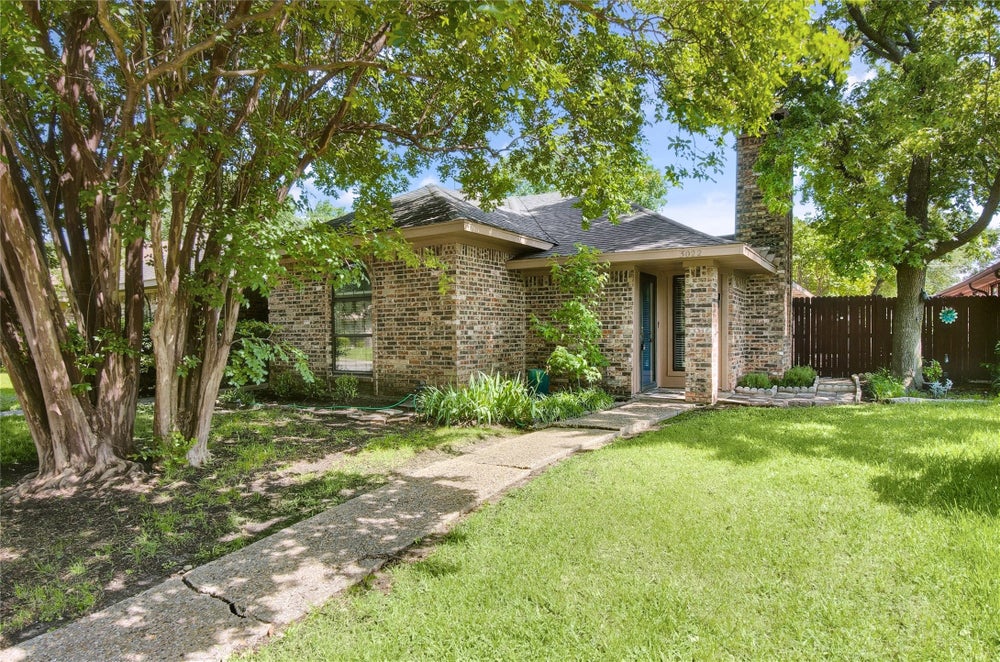3022 Westforest Drive, Dallas, TX 75229 - MLS# 20930021 - Coldwell Banker