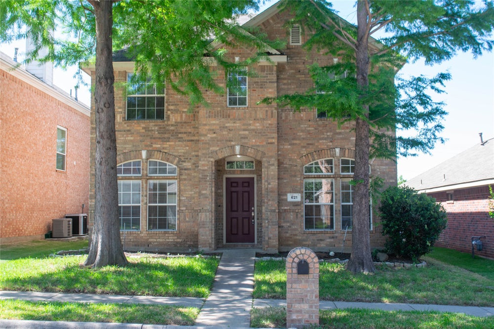 621 Gentry Lane, Flower Mound, TX 75028 - MLS# 20945214 - Coldwell Banker