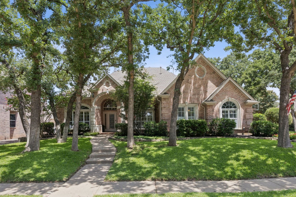 3405 Vista Chase Court, Arlington, TX 76001 - MLS# 21003058 - Coldwell ...