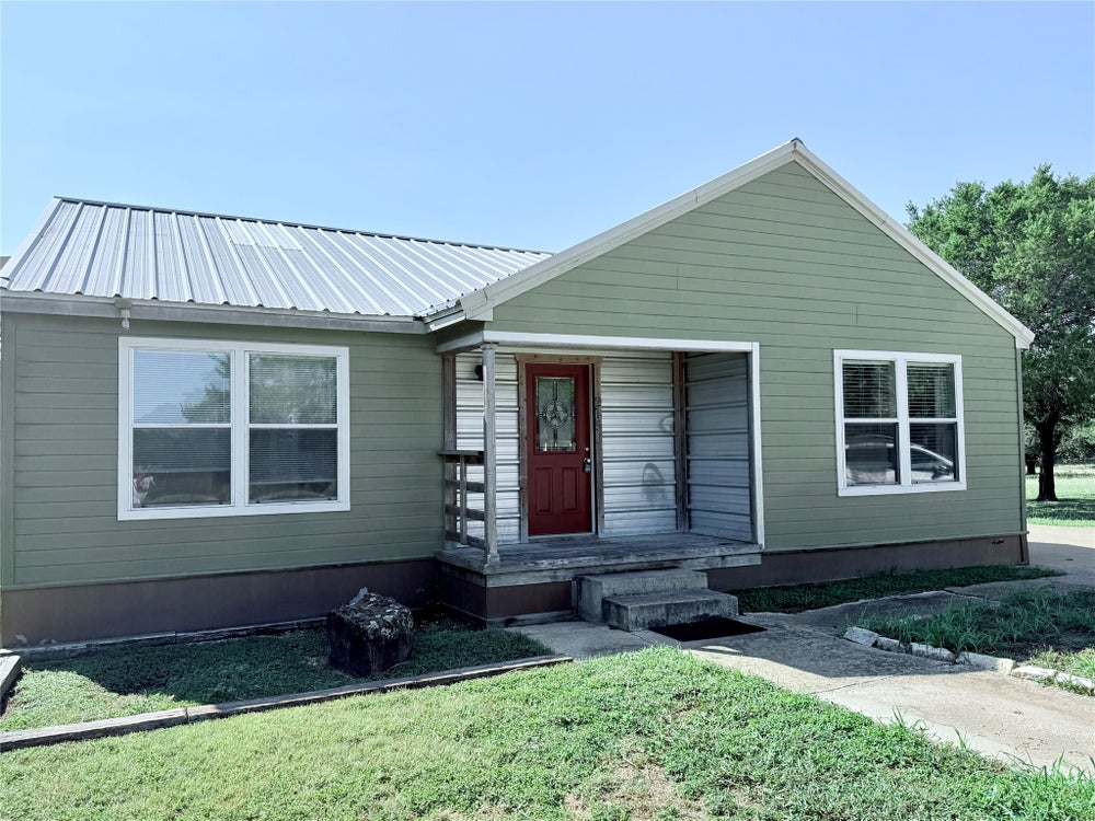 215 Parsons Lane, China Spring, TX 76633 - MLS# 21070392 - Coldwell Banker