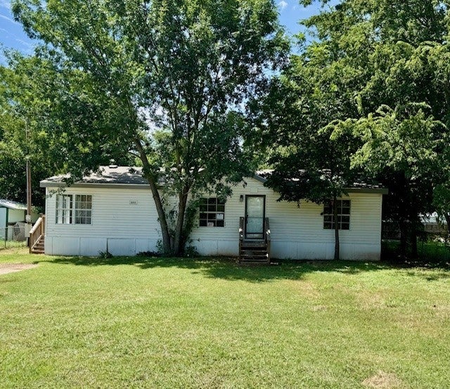 1518 Lands End Street, Granbury, TX 76048 - MLS# 21086600 - Coldwell Banker