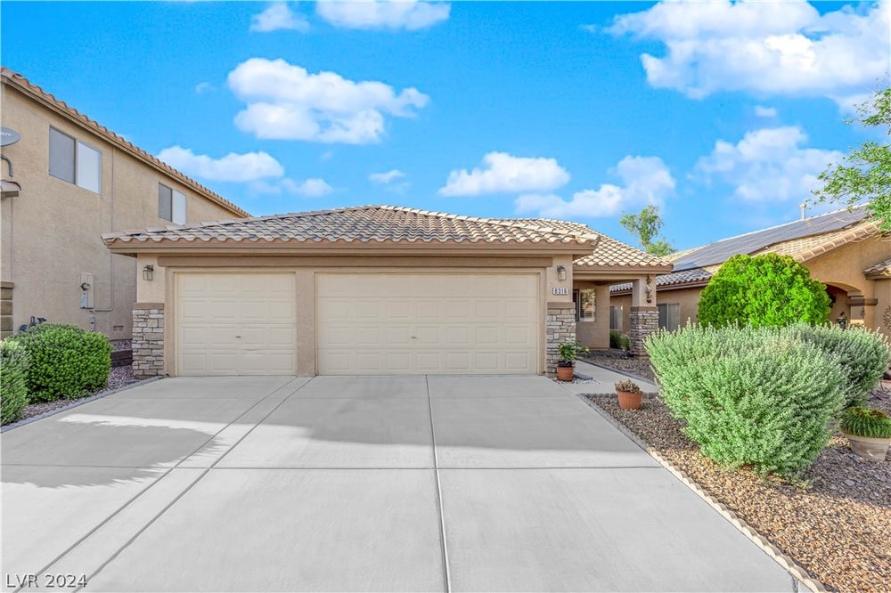 8316 Valley Stream Avenue, Las Vegas, NV 89131 - MLS# 2589593 ...
