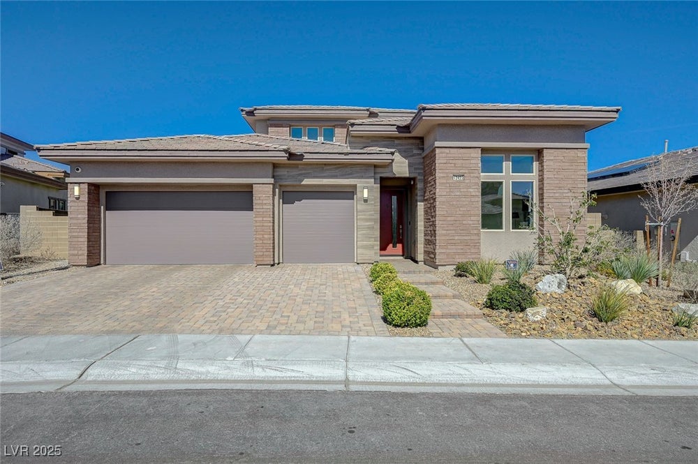 12422 Tudor Arch Drive, Las Vegas, NV 89138 - MLS# 2659145 - Coldwell ...