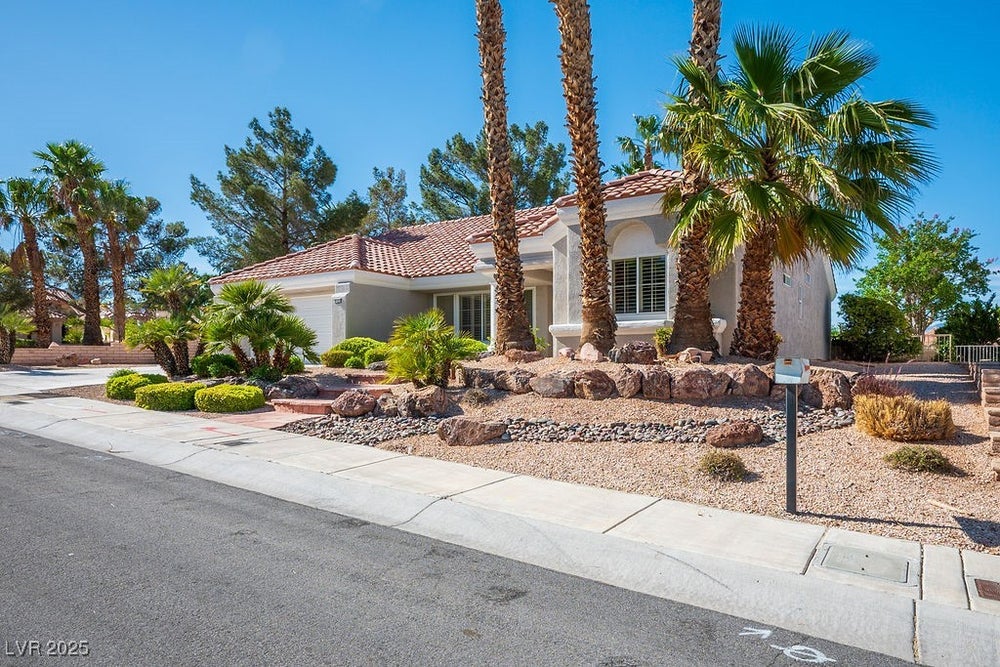 9524 Quail Ridge Drive, Las Vegas, NV 89134 - MLS# 2674208 - Coldwell ...