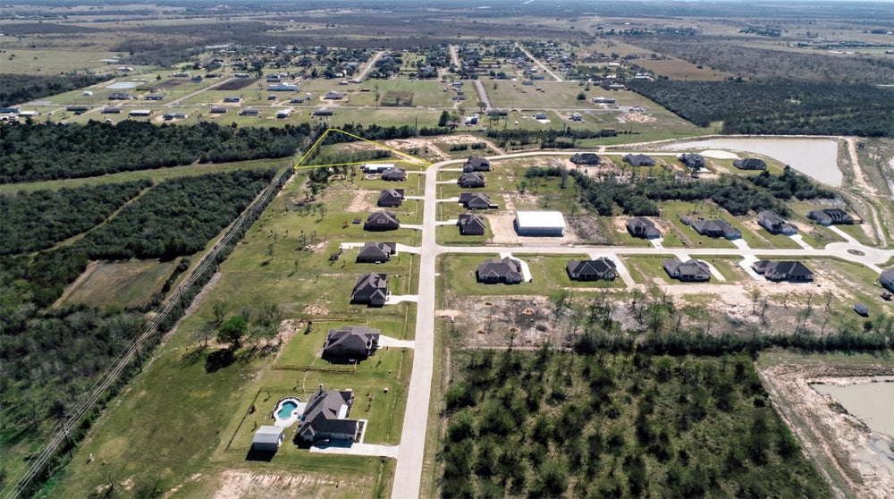 1423 Southfork Ranch Drive, Sealy, TX 77474 - MLS# 18414720 - Coldwell ...