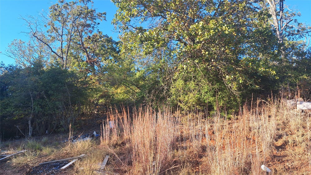 3571 Winding Road, Hearne, TX 77859 - MLS# 68612880 - Coldwell Banker