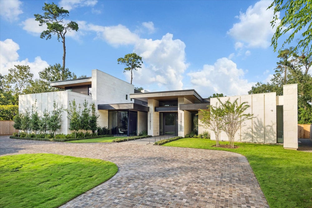 9010 Memorial Drive, Houston, TX 77024 - MLS# 71607744 - Coldwell Banker