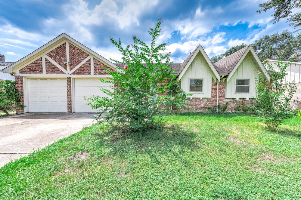 12323 Lima Drive, Houston, TX 77099 - MLS# 73896697 - Coldwell Banker