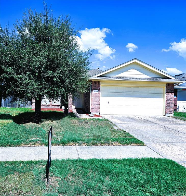 10450 N Fallen Bough Drive, Houston, TX 77041 - MLS# 87389183 ...