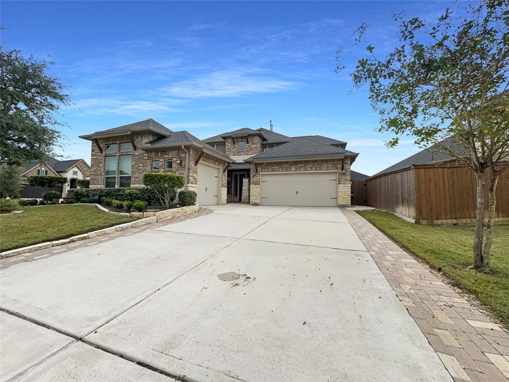 14214 Dunsmore Landing Drive, Houston, TX 77059 - MLS# 90325643 ...