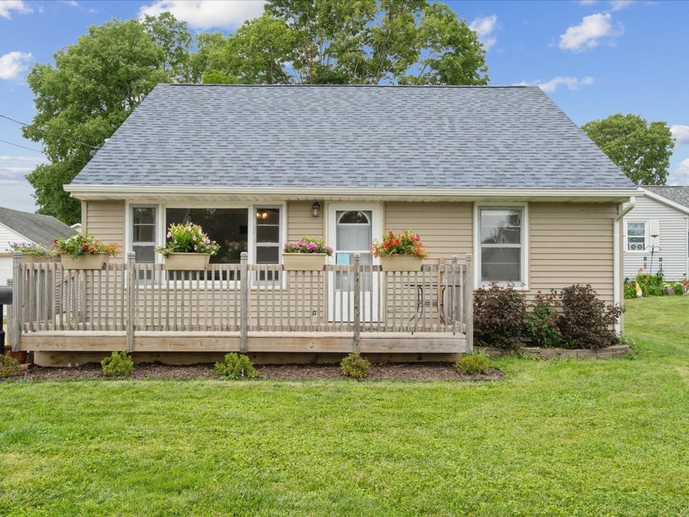 232 20th St. Nw, Cedar Rapids, IA 52405 - MLS# 2404587 - Coldwell Banker